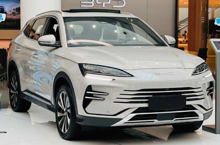 BYD Song Plus 2025をレンタル | ドバイで中国製SUVをレンタル